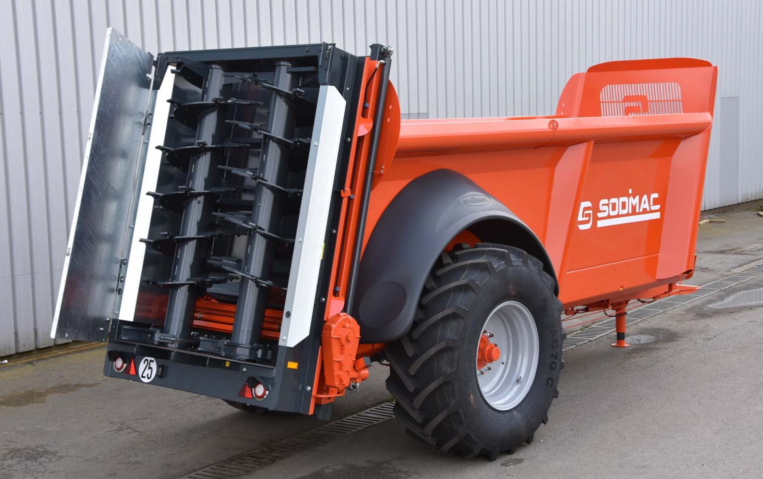 RAFAL 3300 14m3 | Sodimac